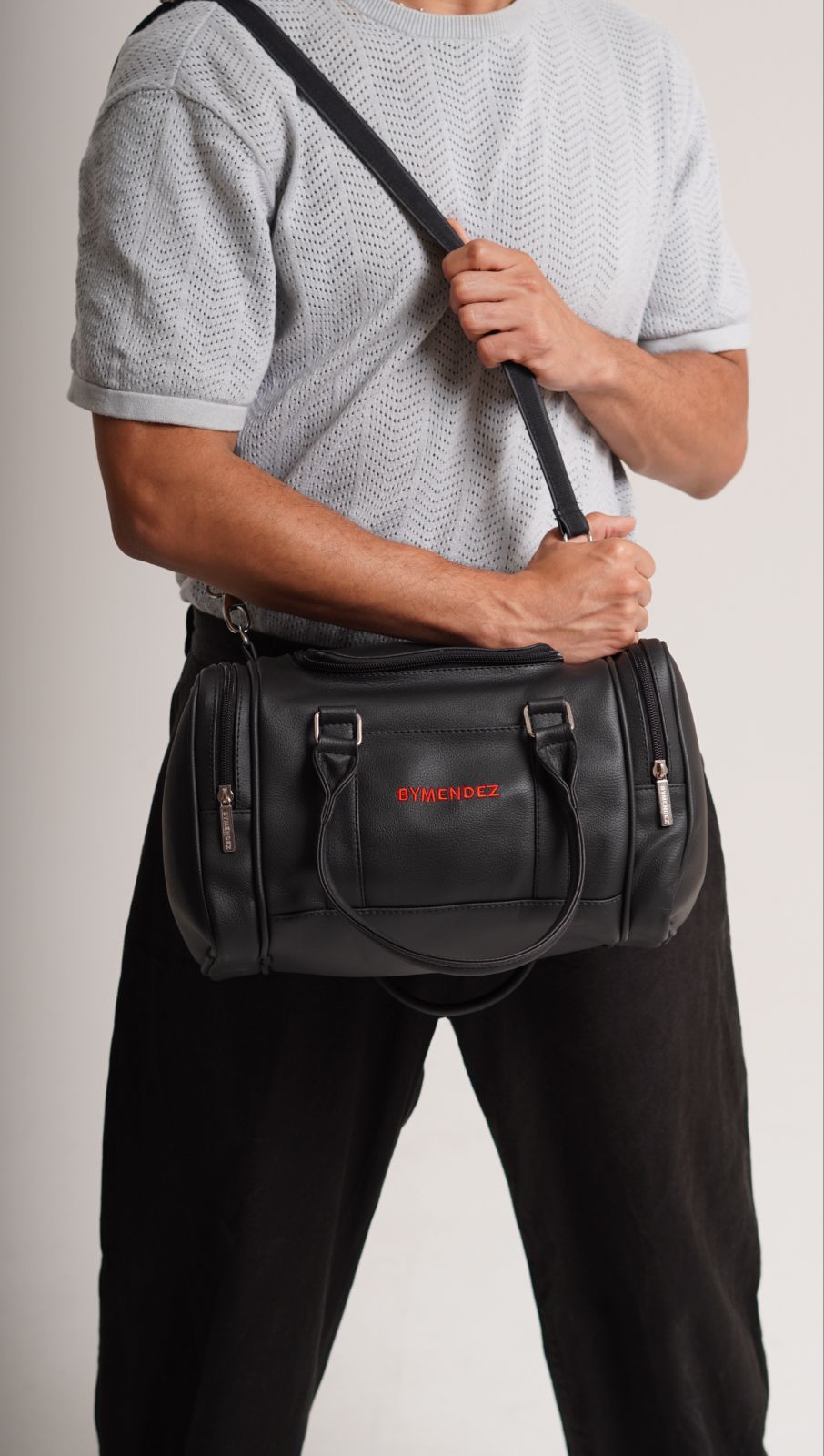 Mini Duffle Bag Black Premium | BYMENDEZ Cuero Vegano